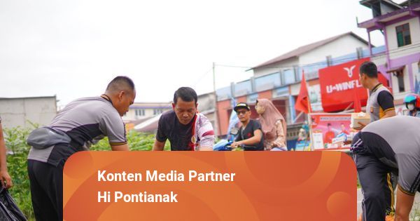 Respons Keluhan Warga, Polres Sekadau Bersihkan Terminal dan Taman Lawang Kuari | kumparan.com